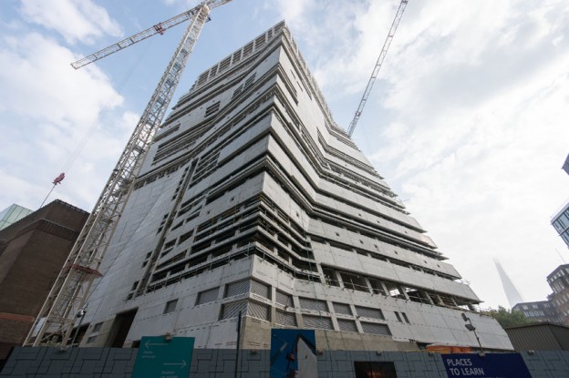 London 2015, building Herzog & de Meuron's New Tate Modern | Inexhibit